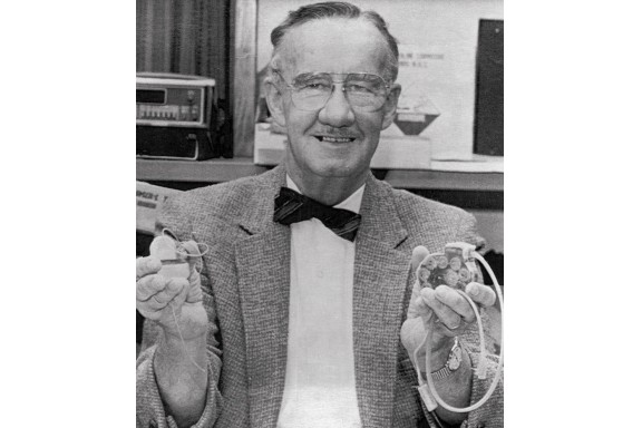 Wilson Greatbatch: sáng chế máy tạo nhịp tim có thể cấy ghép